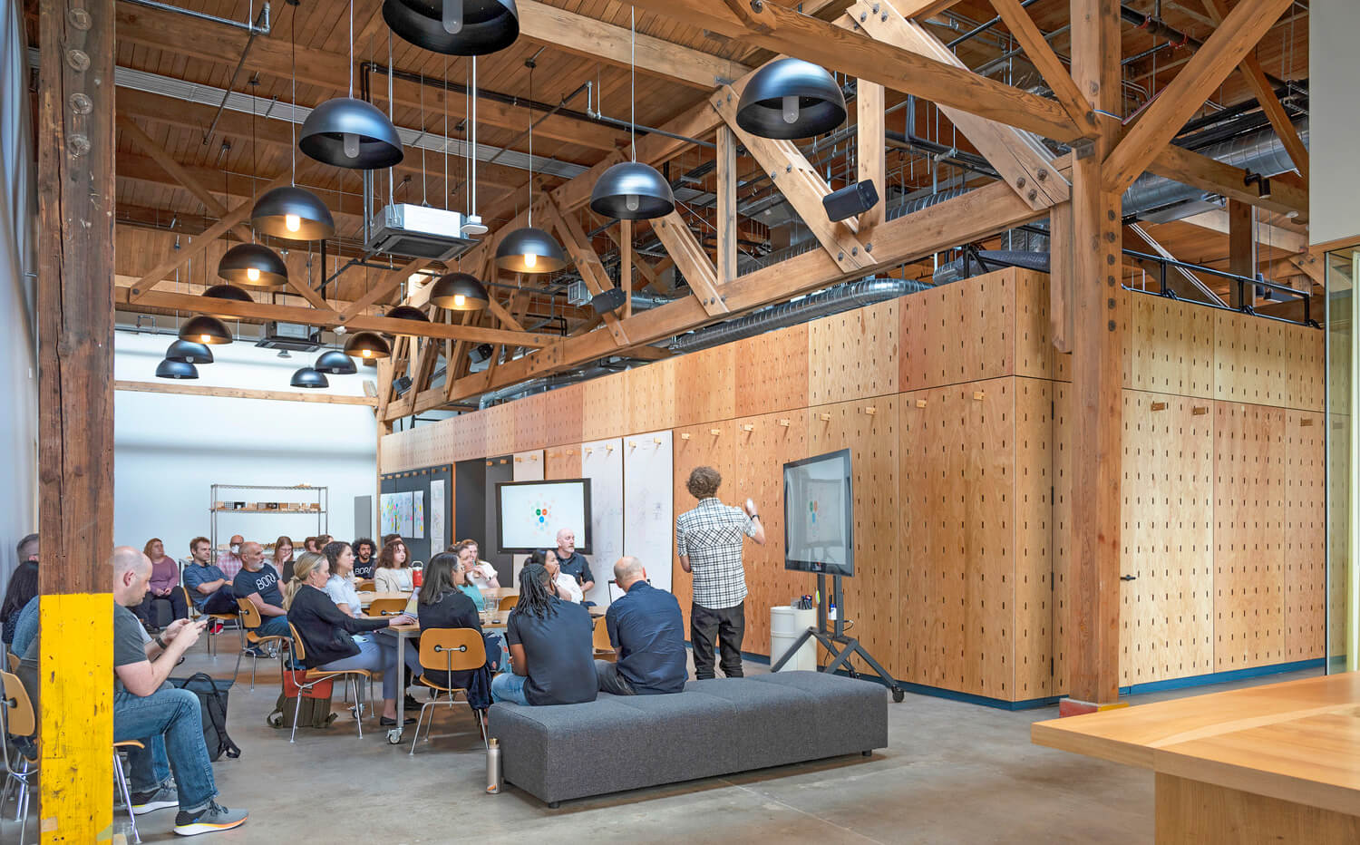 Bora Architects, Volta Building Headquarters – Fortis Construction